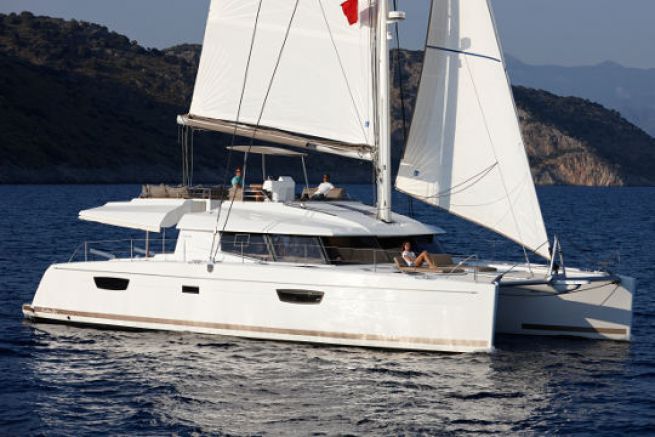 Catamarans Fountaine Pajot: 40 years and a video